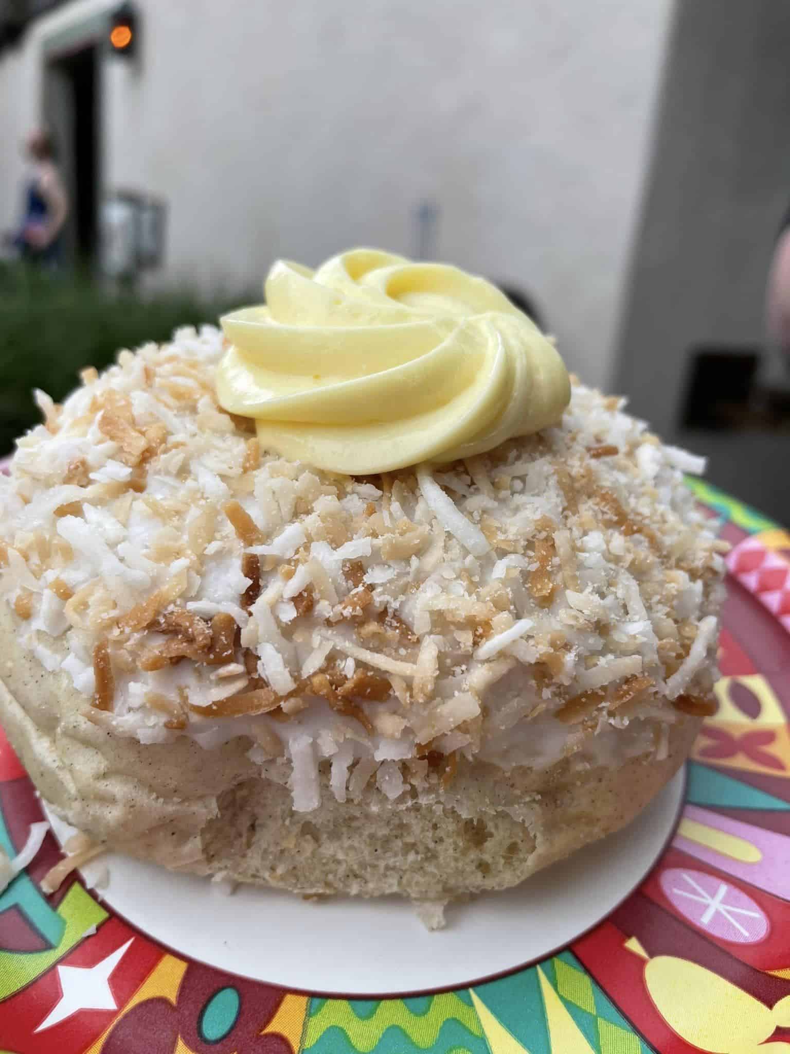 17 Best Snacks To Eat And Drink In Epcot